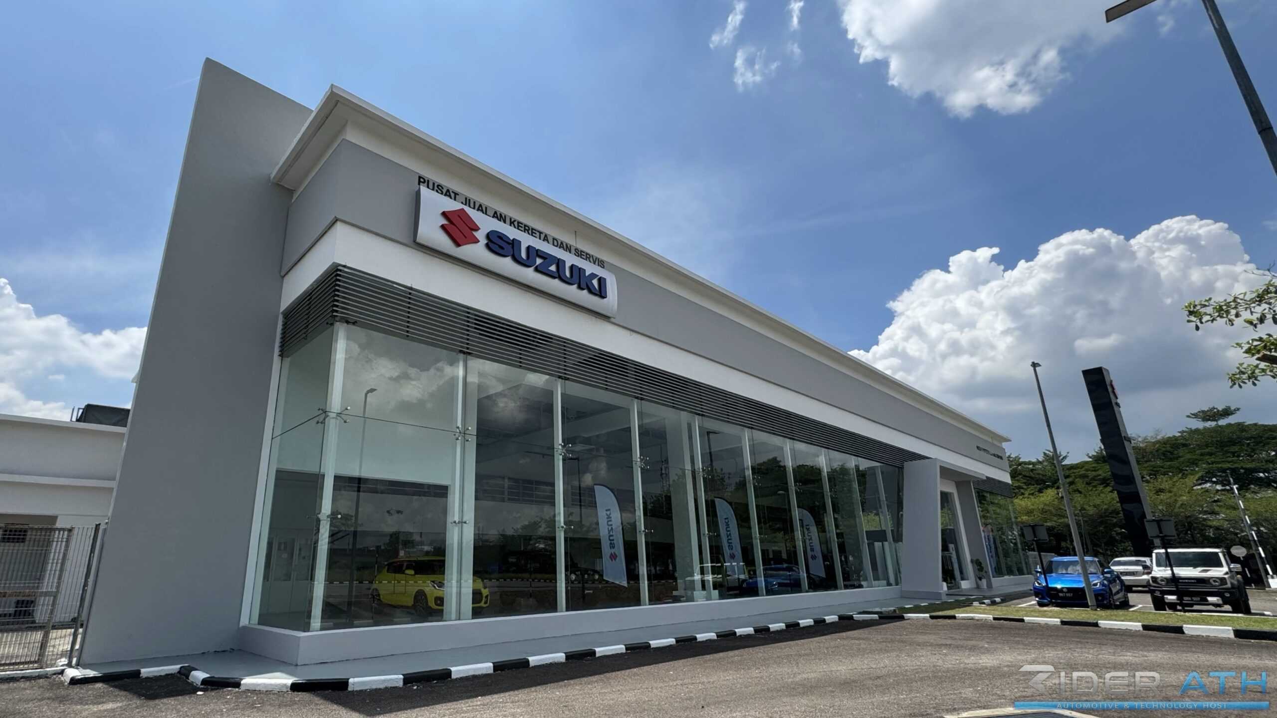 SUZUKI 的3S 店在新山Permas Jaya 正式開業~ - riderath.com